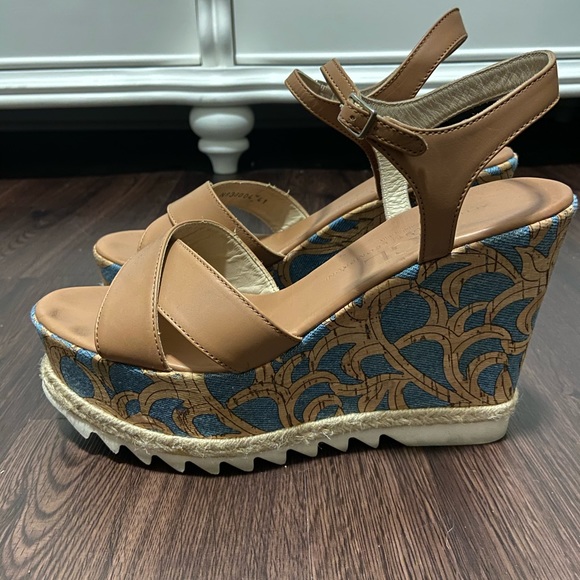 Agl | Shoes | Agl Platform Wedge Sandal | Poshmark